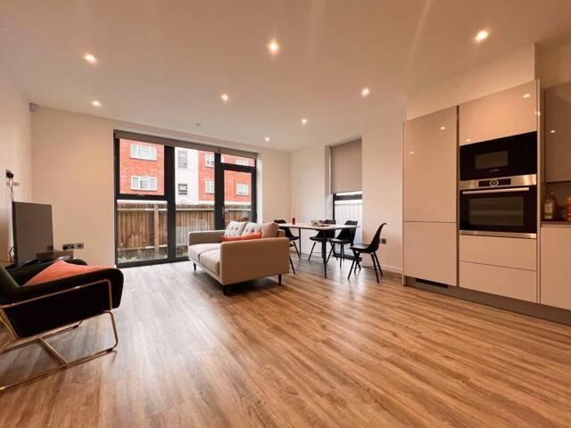 Apartment 2 Bedroom For Sale Barnet Greater London 550000 ES100881621