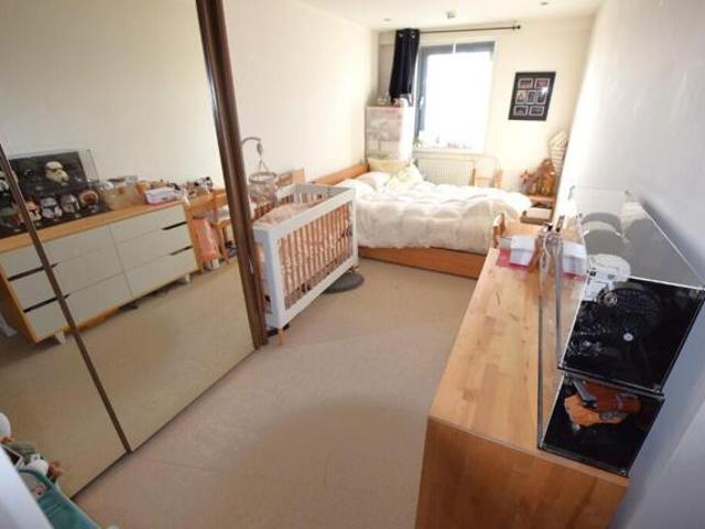 Apartment 2 Bedroom For Sale Barking Greater London 220000 ES99203941