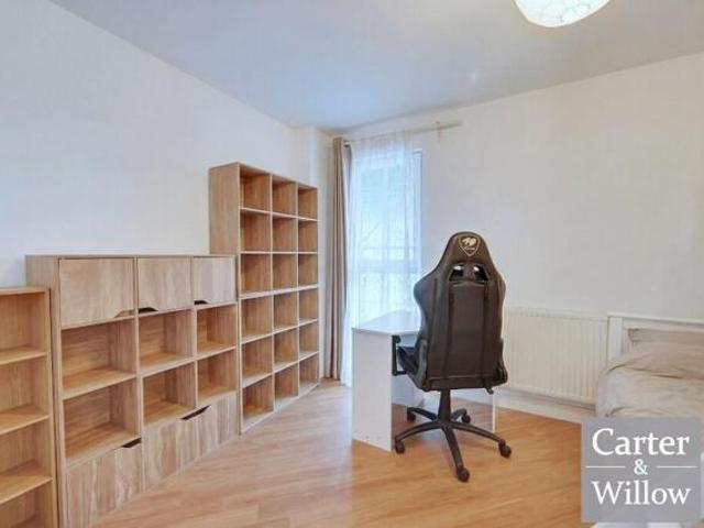 Apartment 2 Bedroom For Sale Barking Essex Great London 260000 ES101379001