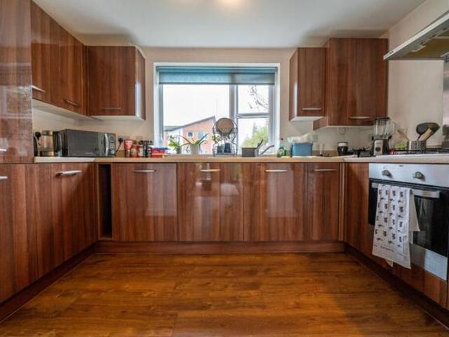 Apartment 2 Bedroom For Sale Beeston Nottinghamshire 210000 ES101168479