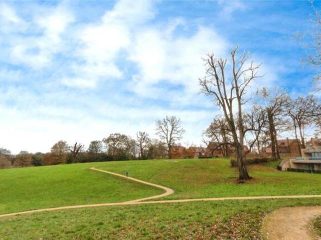 Apartment 2 Bedroom For Sale Berkshire Windsor And Maidenhead 151250 ES88845551