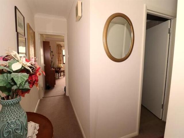Apartment 2 Bedroom For Sale Bexhill East Sussex 199950 ES99344597
