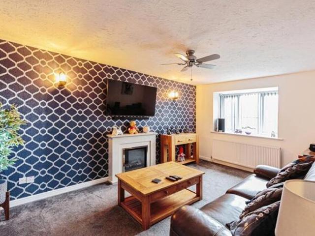 Apartment 2 Bedroom For Sale Blackpool Blackpool 95000 ES101119401