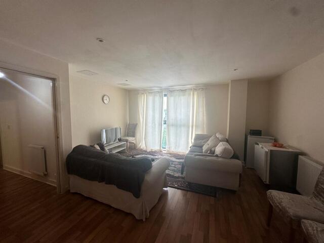 Apartment 2 Bedroom For Sale Bletchley Buckinghamshire 160000 ES99986221