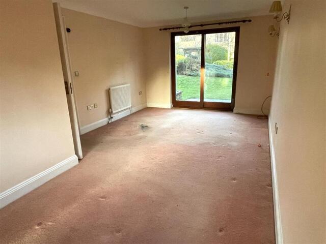 Apartment 2 Bedroom For Sale Bourton On Water Gloucestershire 195000 ELS99290035