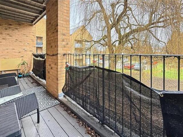 Apartment 2 Bedroom For Sale Bracknell Bracknell Forest 114000 ES100058007