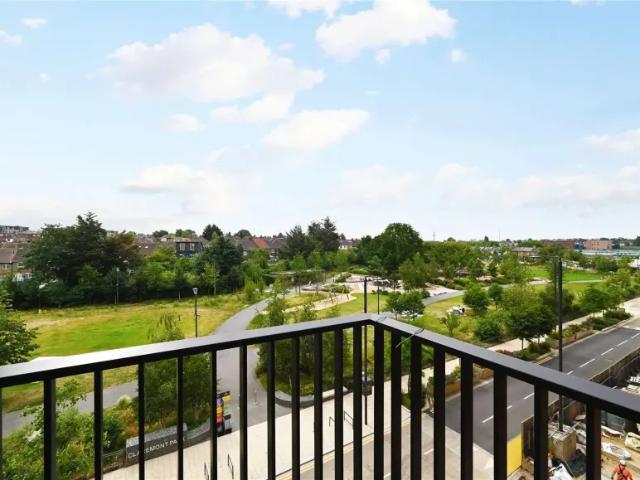 Apartment 2 Bedroom For Sale Brent Cross London 795000 ES102596405