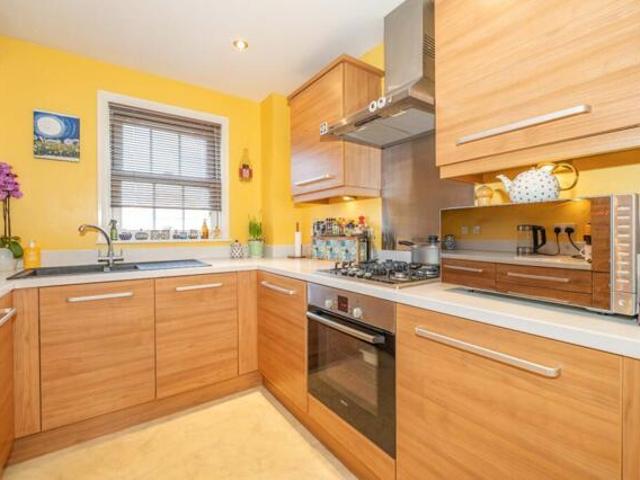 Apartment 2 Bedroom For Sale Canterbury Kent 260000 ES100024235