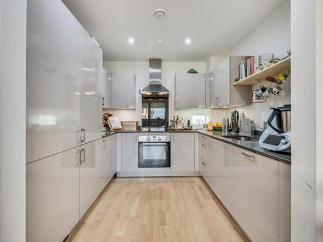 Apartment 2 Bedroom For Sale Chelmsford Essex 325000 ELS101119457