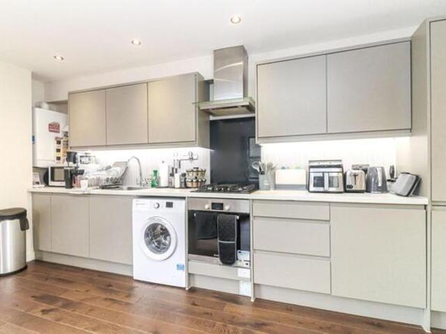 Apartment 2 Bedroom For Sale Chesham Buckinghamshire 300000 ES100578861
