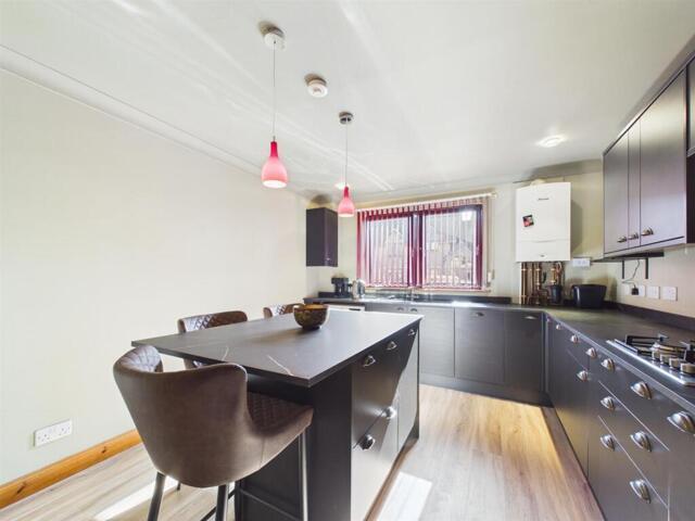 Apartment 2 Bedroom For Sale Coupar Angus Road Coupar Angus Road 147500 ES101675507