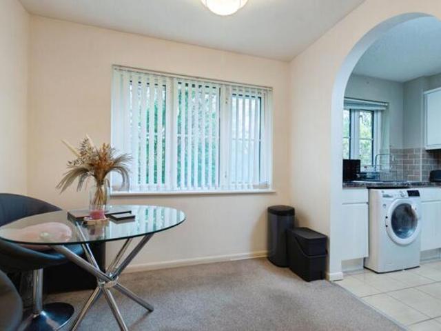 Apartment 2 Bedroom For Sale Croydon Greater London 300000 ES99774026
