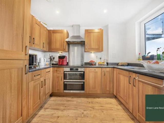 Apartment 2 Bedroom For Sale Dagenham Greater London 260000 ELS100786475