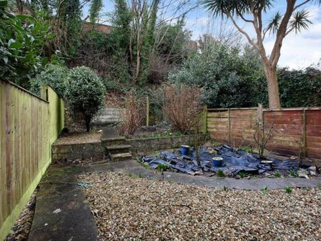 Apartment 2 Bedroom For Sale Dawlish Devon 145000 ES100096576