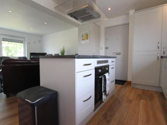 Apartment 2 Bedroom For Sale Deal Kent 275000 ES99571759