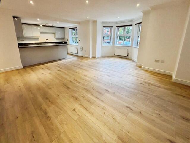 Apartment 2 Bedroom For Sale Didsbury Greater Manchester 360000 ES99736002