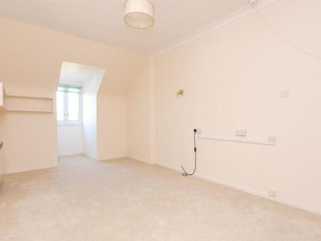 Apartment 2 Bedroom For Sale Dorking Surrey 110000 ES101931402