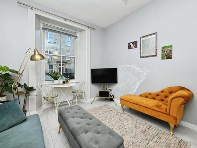 Apartment 2 Bedroom For Sale Edinburgh City Of Edinburgh 200000 ES100398341