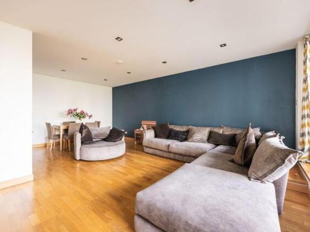 Apartment 2 Bedroom For Sale Edinburgh City Of Edinburgh 275000 ES100855148