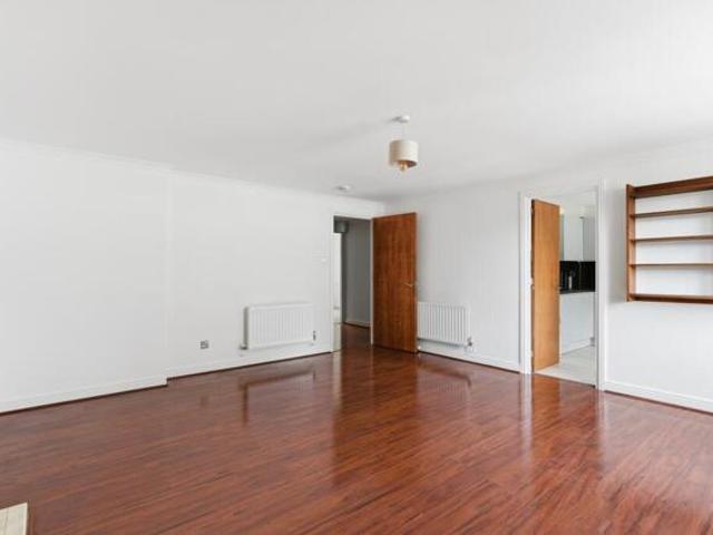 Apartment 2 Bedroom For Sale Edinburgh City Of Edinburgh 310000 ES100158507