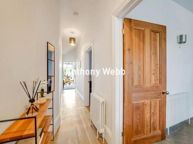 Apartment 2 Bedroom For Sale Enfield Greater London 500000 ES98649057