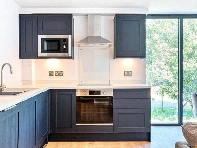 Apartment 2 Bedroom For Sale Epsom Surrey 375000 ES89097490