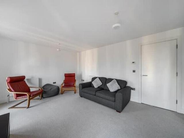 Apartment 2 Bedroom For Sale Epping Forest Greater London 144000 ES98062526