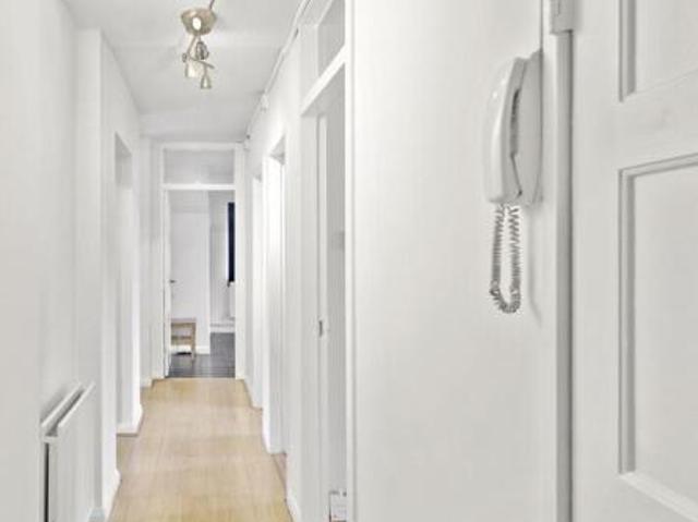 Apartment 2 Bedroom For Sale Epping Forest Greater London 375000 ES99315398