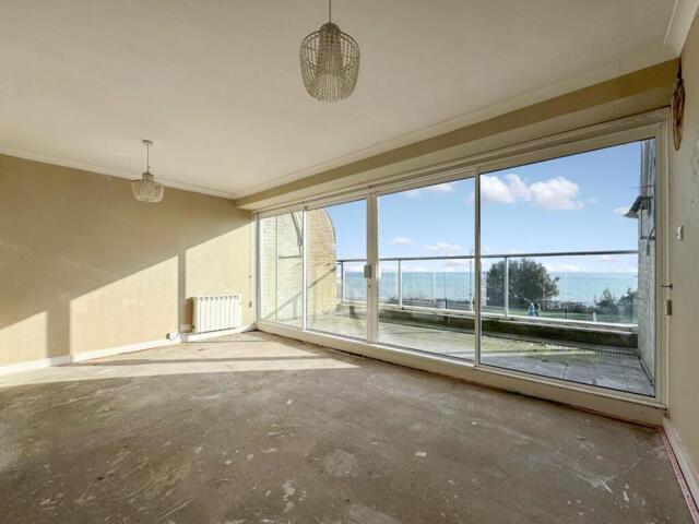 Apartment 2 Bedroom For Sale Folkestone Kent 300000 ELS89445553