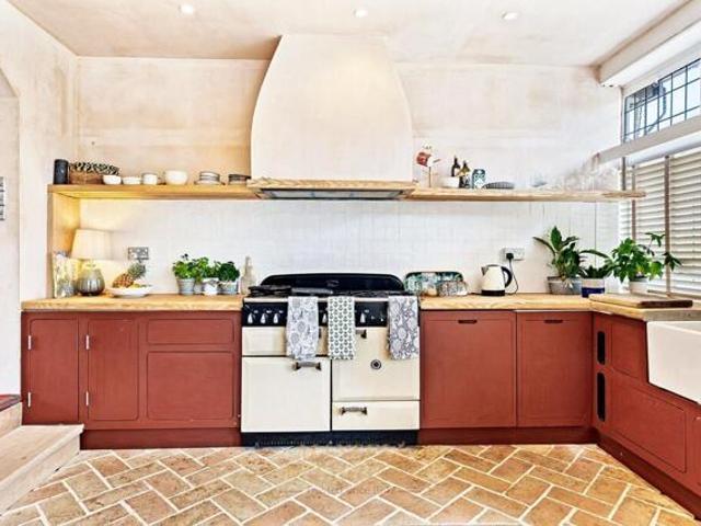 Apartment 2 Bedroom For Sale Forest Row East Sussex 350000 ES99475802