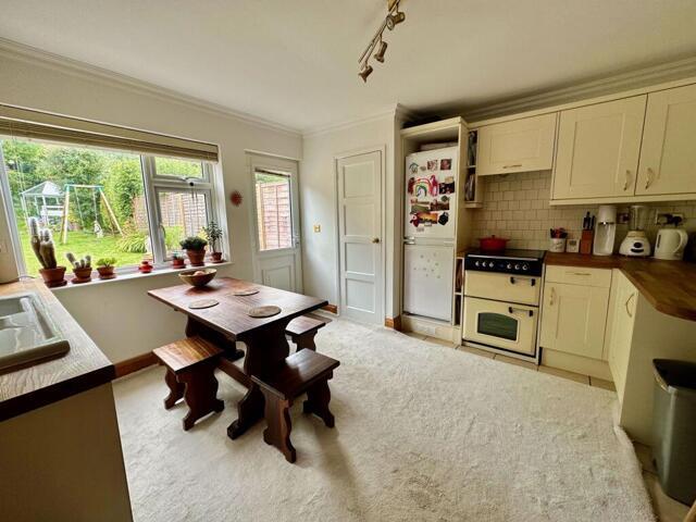 Apartment 2 Bedroom For Sale Glastonbury Somerset 230000 ES101352115