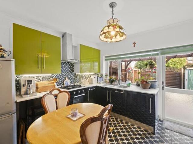 Apartment 2 Bedroom For Sale Greenford Greater London 375000 ELS99952379