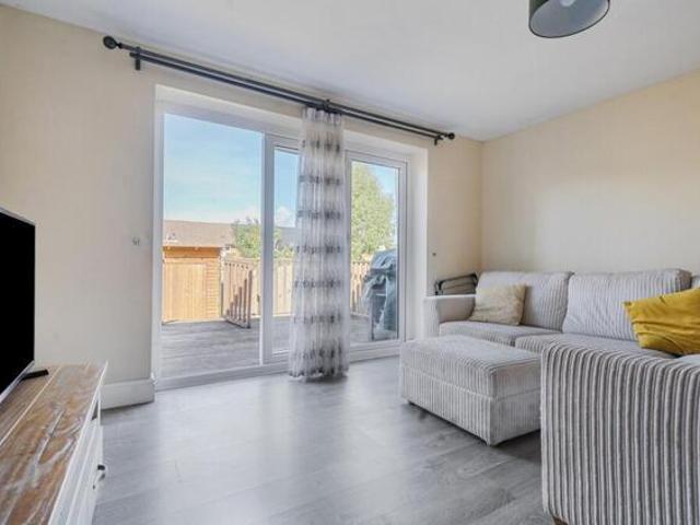 Apartment 2 Bedroom For Sale Hampshire Hampshire 275000 ELS101119386