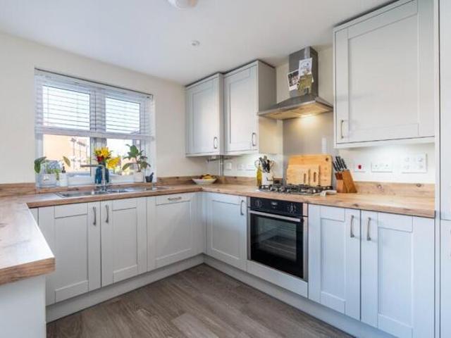 Apartment 2 Bedroom For Sale Hampshire Hampshire 280000 ES99054782