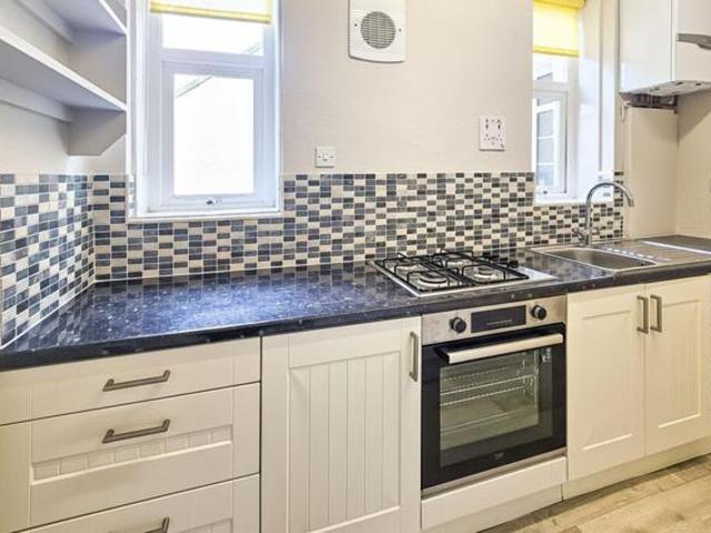 Apartment 2 Bedroom For Sale Harrogate North Yorkshire 270000 ES99895363