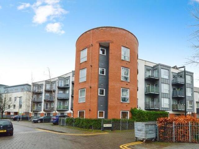 Apartment 2 Bedroom For Sale Harrow Greater London 365000 ES101677484