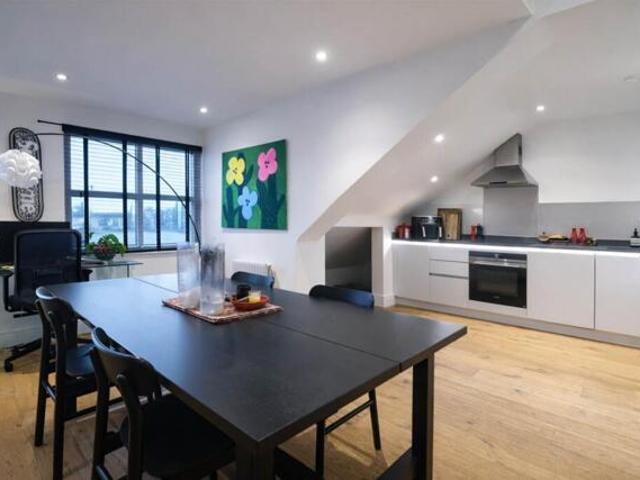 Apartment 2 Bedroom For Sale Hatfield Hertfordshire 390000 ES99641853