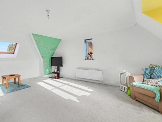 Apartment 2 Bedroom For Sale Hedge End Hampshire 200000 ELS101996213