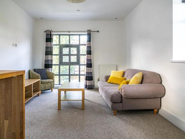 Apartment 2 Bedroom For Sale Hertfordshire Hertfordshire 325000 ES101678731