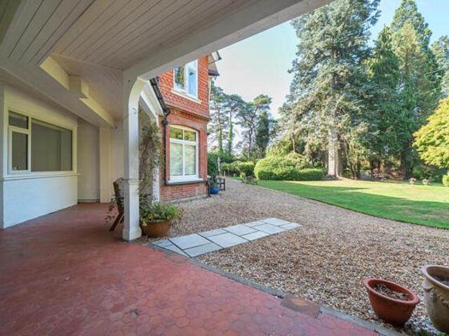Apartment 2 Bedroom For Sale Hindhead Surrey 335000 ELS98377594