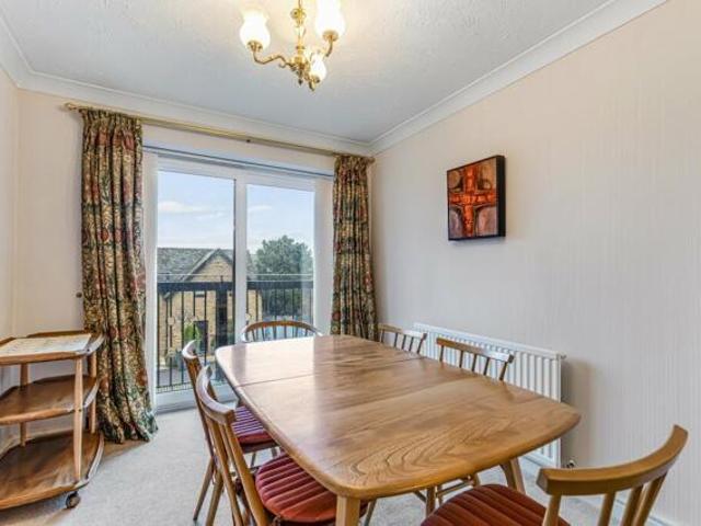 Apartment 2 Bedroom For Sale Ilkley Bradford 290000 ES98262909