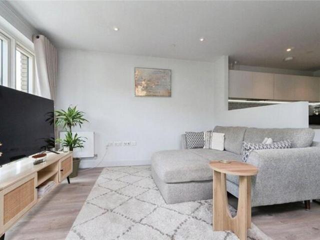 Apartment 2 Bedroom For Sale Kenley Greater London 325000 ES100733438