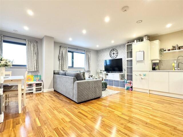 Apartment 2 Bedroom For Sale Kent Kent 250000 ES98577959