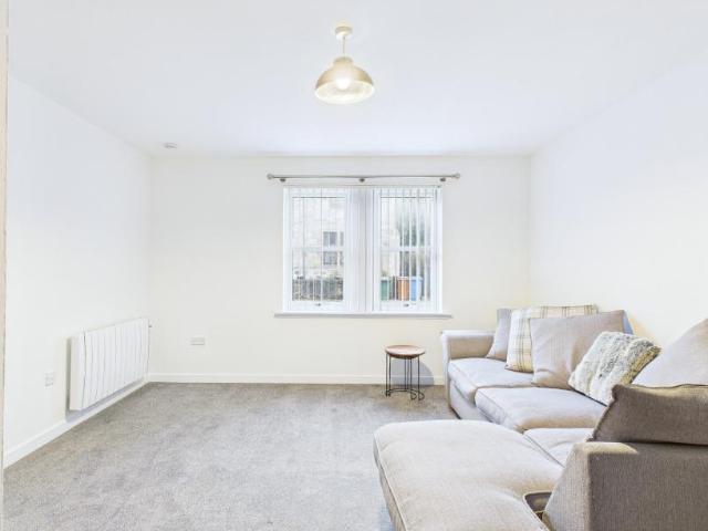 Apartment 2 Bedroom For Sale Kingussie Kingussie 130000 ES98704409
