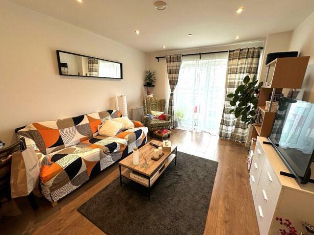 Apartment 2 Bedroom For Sale Luton Luton 275000 ELS100456371