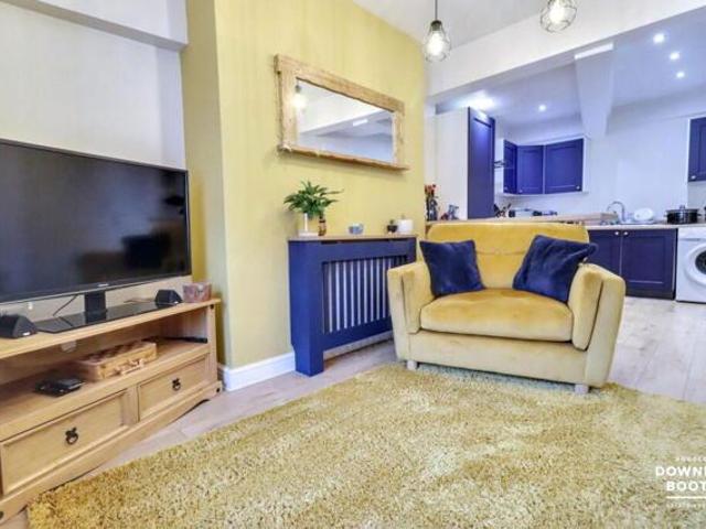 Apartment 2 Bedroom For Sale Lichfield Staffordshire 190000 ES101025928