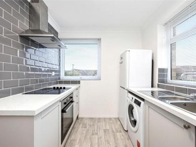 Apartment 2 Bedroom For Sale Littlehampton West Sussex 250000 ES99773505