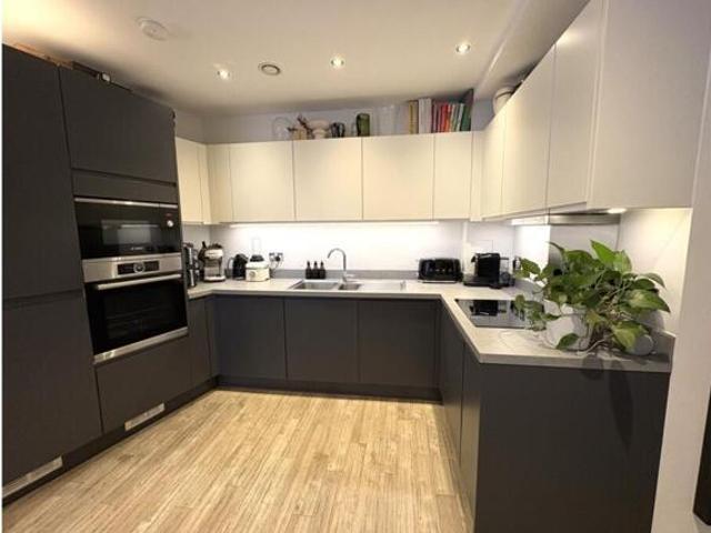 Apartment 2 Bedroom For Sale London Greater London 550000 ES99688581