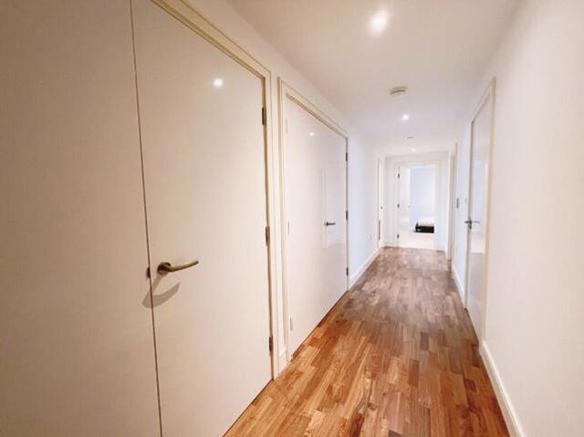 Apartment 2 Bedroom For Sale London Greater London 890000 ES99895209