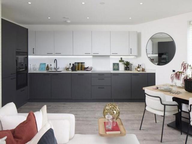Apartment 2 Bedroom For Sale London Greater London 145625 ES102023808